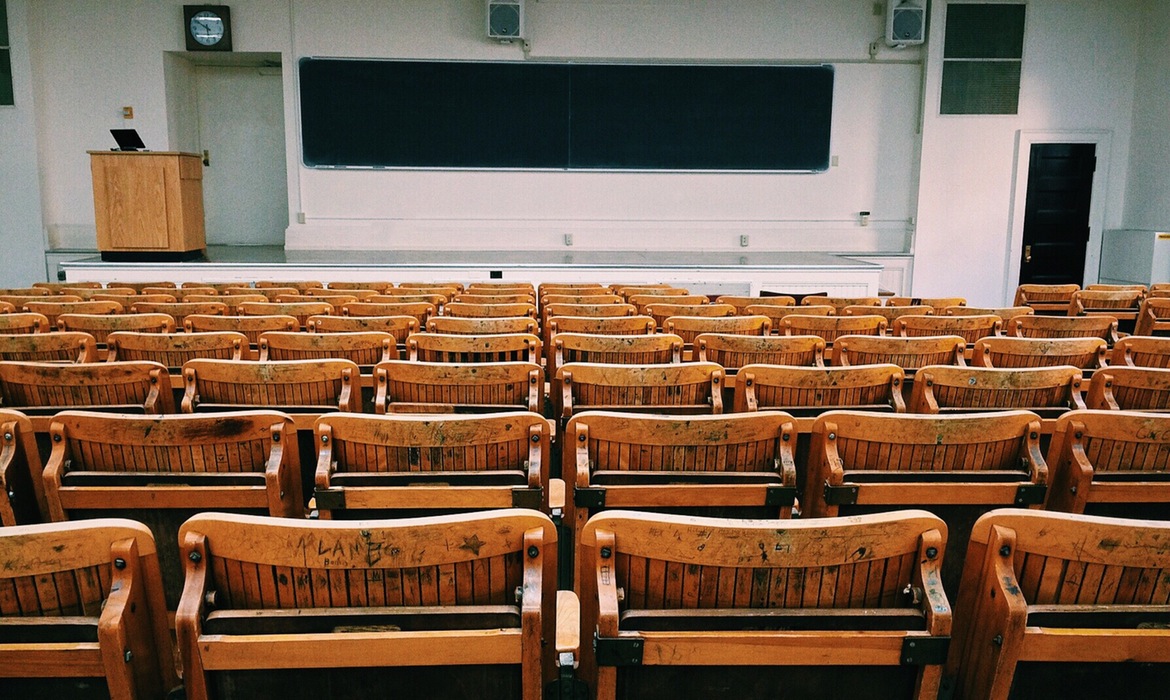 How To Organise A Guest Lecture - InsideIIM